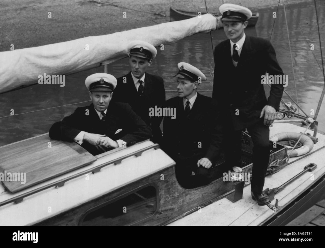Samuel Pepys For Bermuda Yacht Races. Members of the crew of the Royal ...