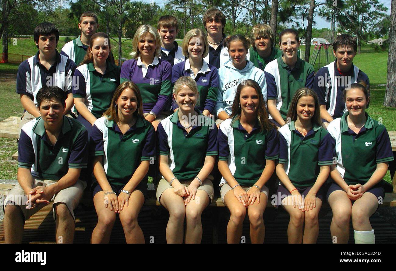 CAPTION: (04/11/2005, Crystal River) (front row l-r) Jason Richardson ...