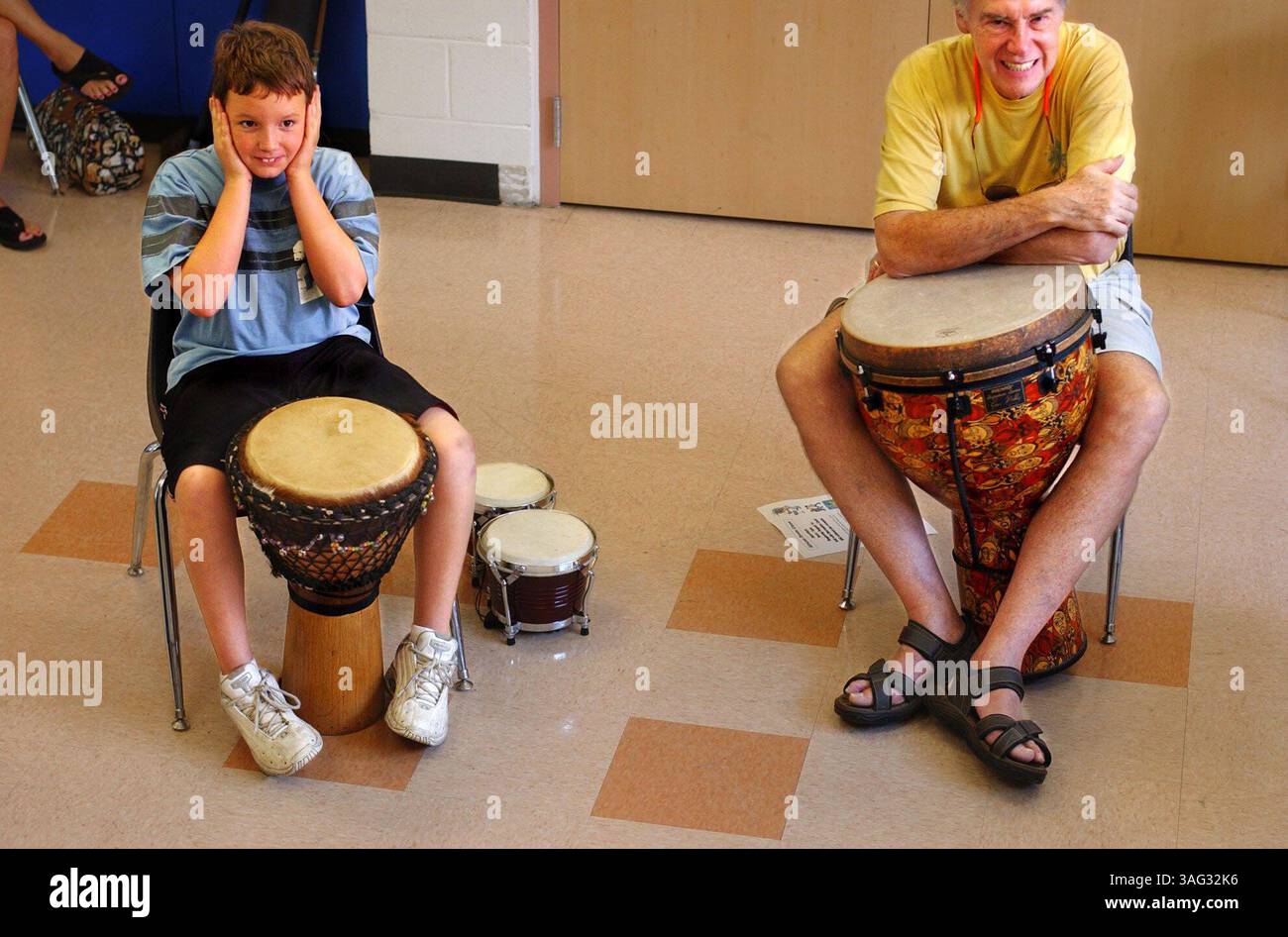 Drum class 8 10 hi-res stock photography and images - Alamy