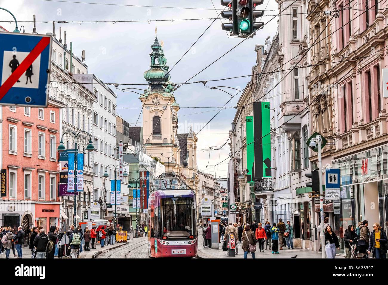 08.04.2025, Linz, AUT, Themenbild, Verschiedene Themenbilder ...