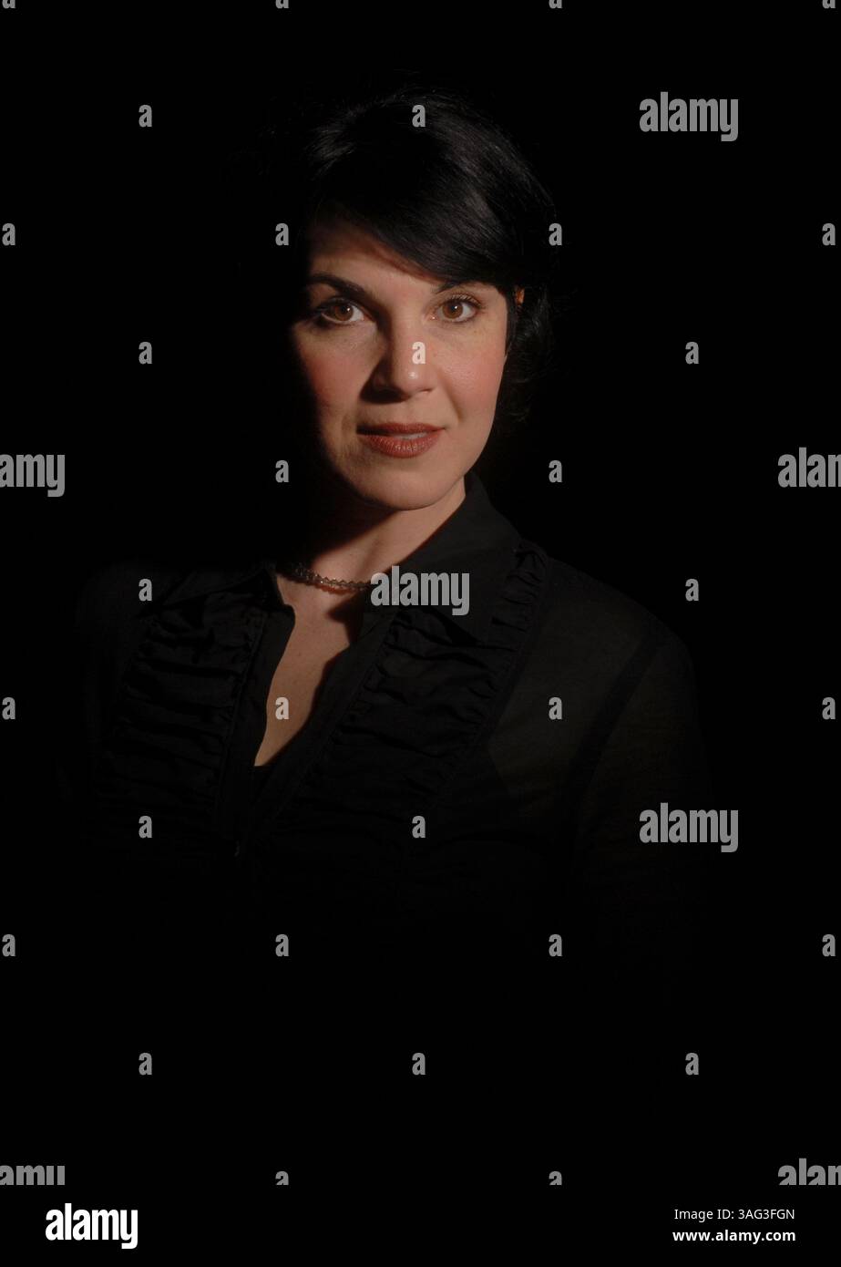 COVER - Elisabeth Nunziato is one of four actressess that will appear ...