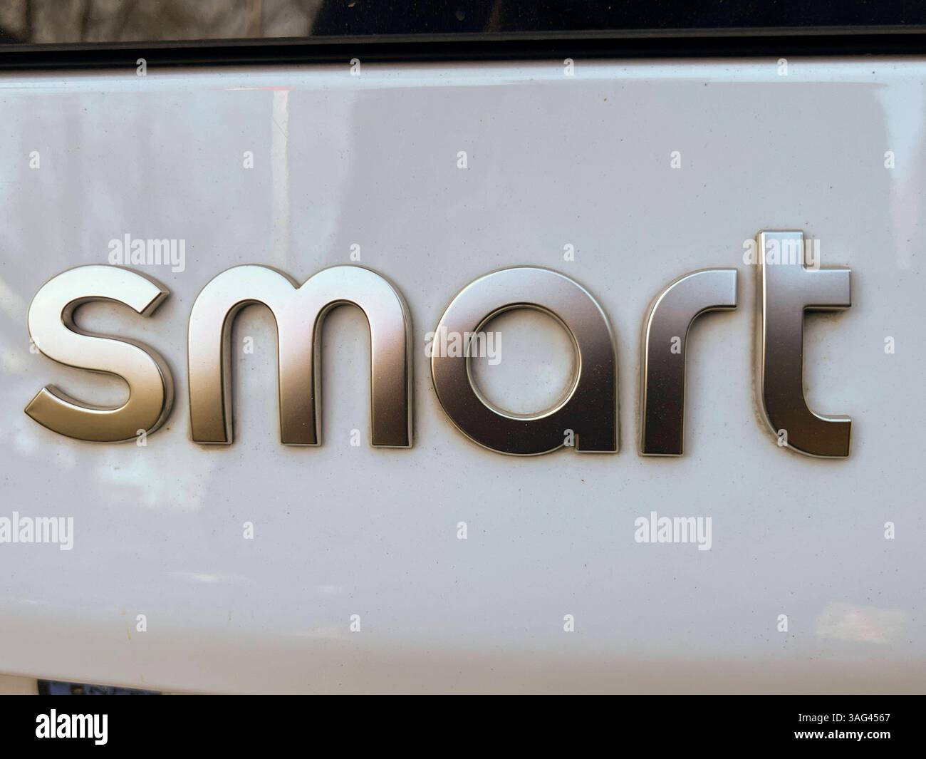 Das Smart Logo Firmenlogo Smart Schriftzug Buchstaben an der Motorhaube ...