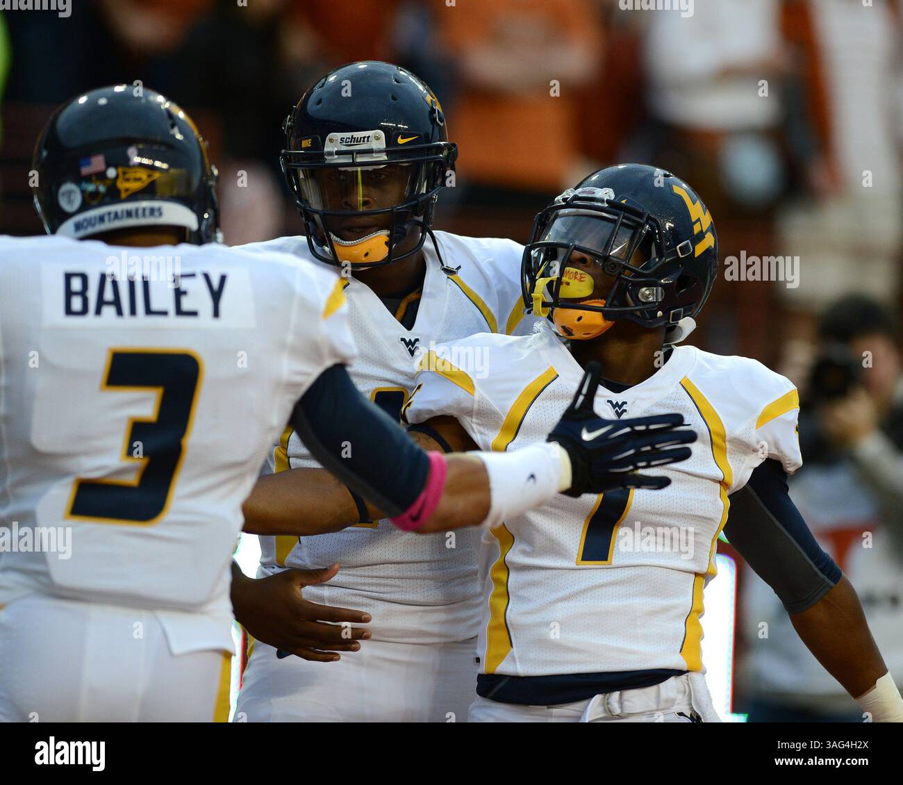 Oct 6, 2012 .. Tavon Austin #1, Stedman Bailey #3 NS J.D. Woods #81 of ...