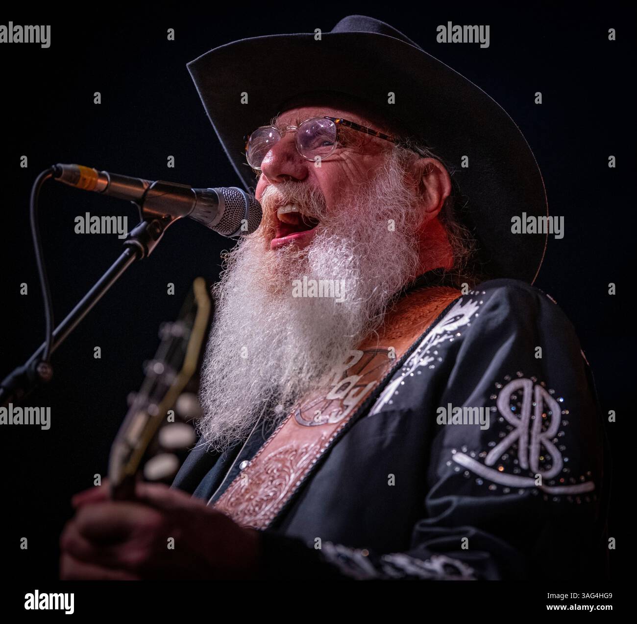 Asleep at the wheel with Ray Benson Stock Photo - Alamy