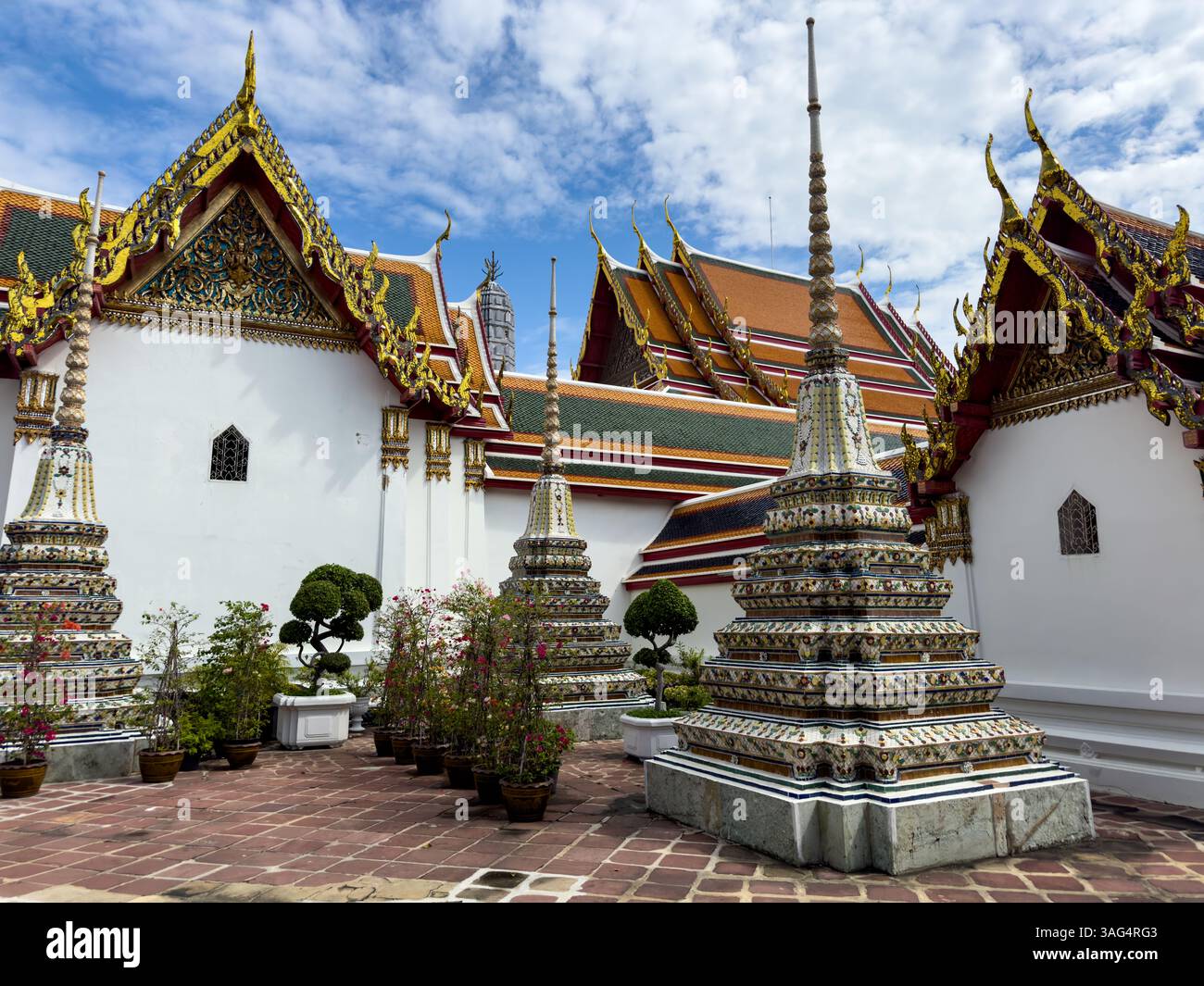 Stunning daytime image captures hi-res stock photography and images - Alamy