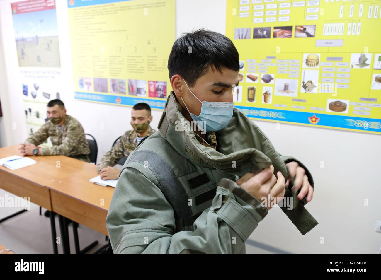 Training and special military exercises of the UN peacekeeping ...