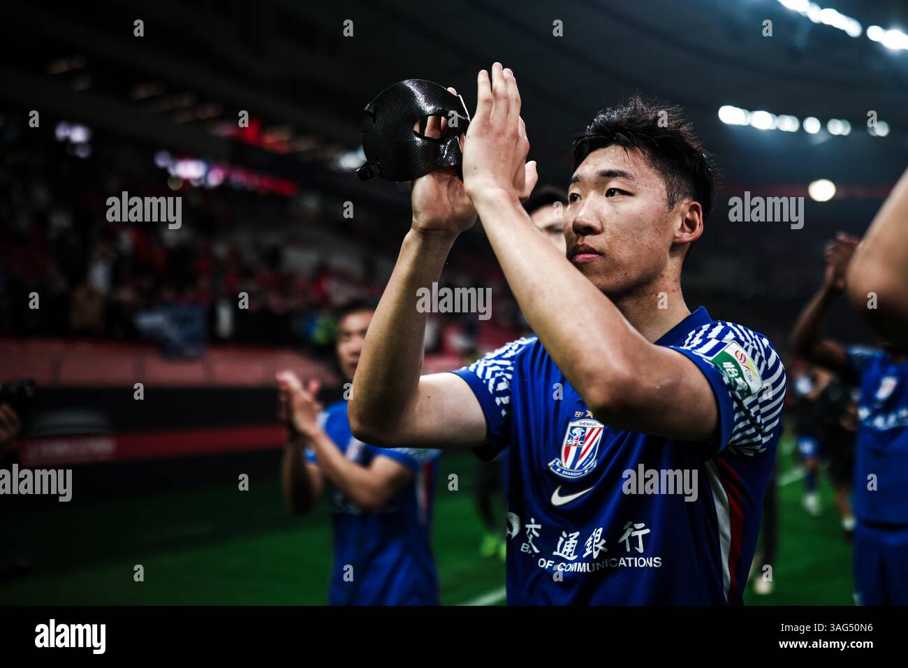 Shanghai Port Football Club 1-1 draw Shanghai Shenhua Football Club at ...