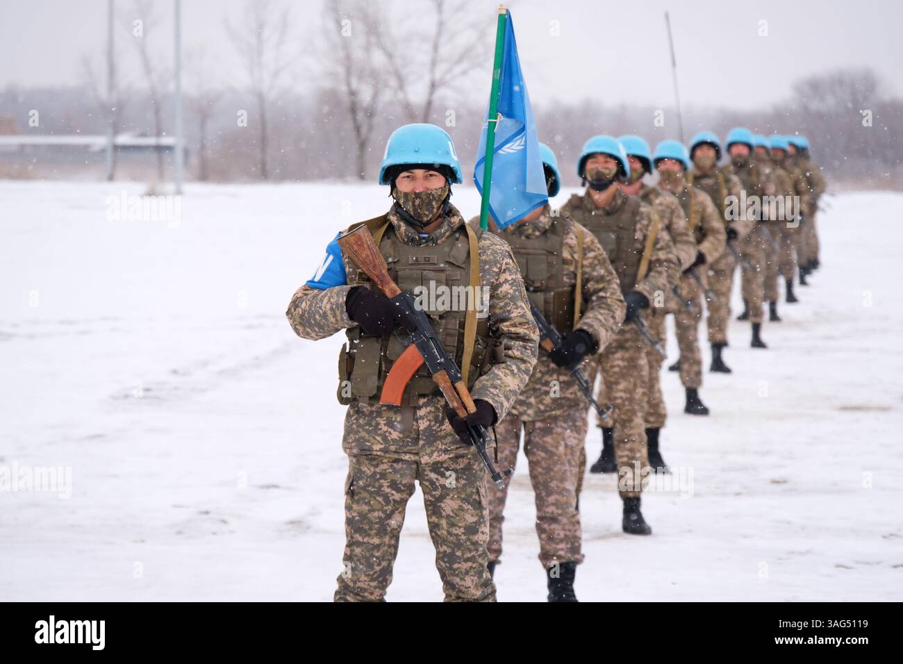 Training and special military exercises of the UN peacekeeping ...