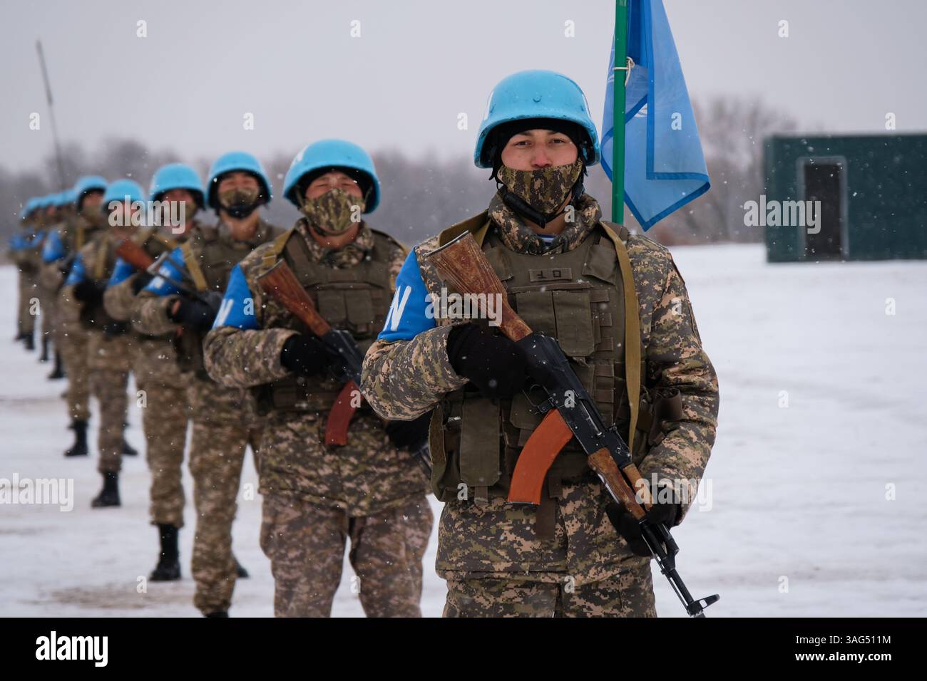 Training and special military exercises of the UN peacekeeping ...
