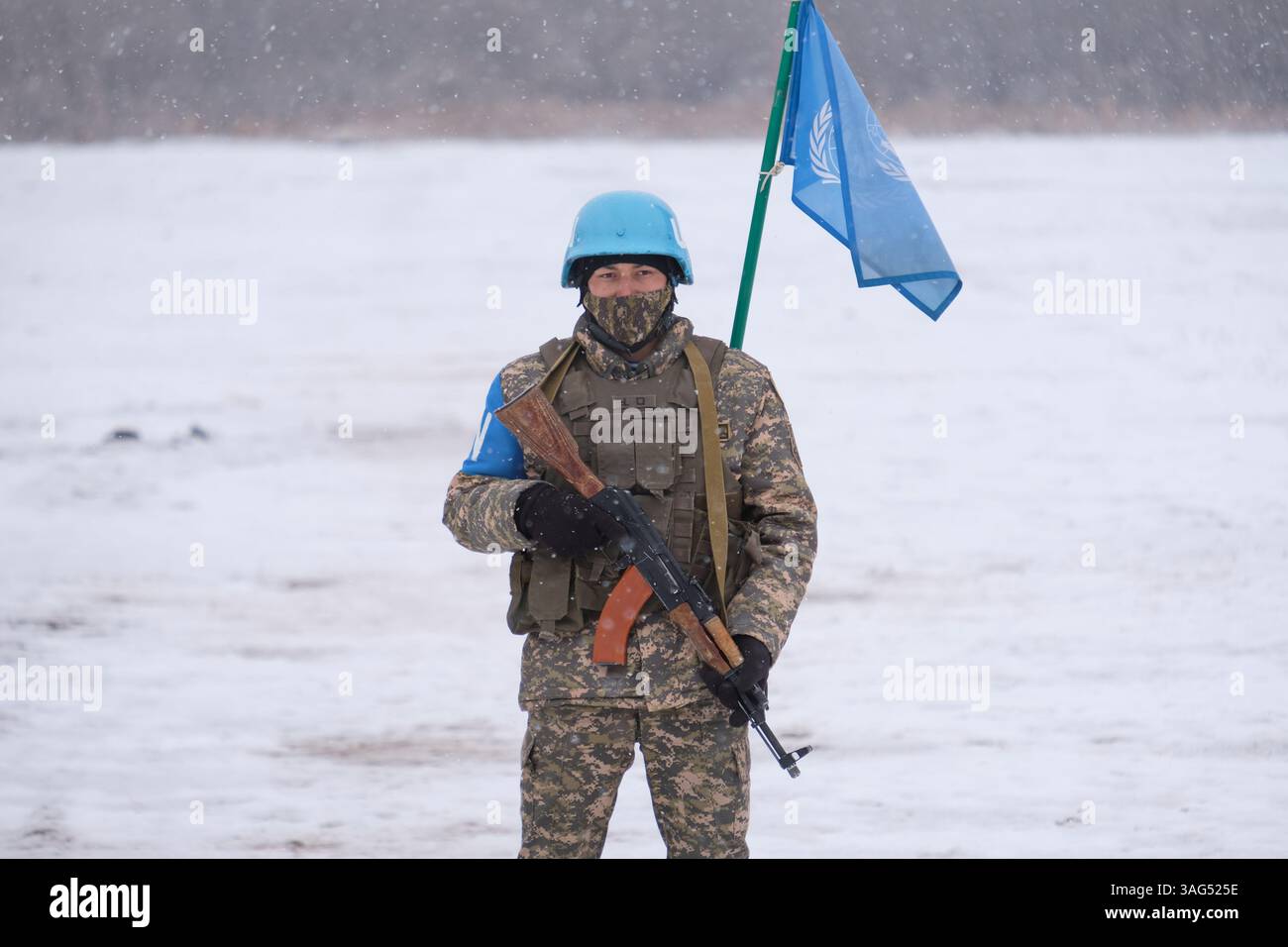 Training and special military exercises of the UN peacekeeping ...