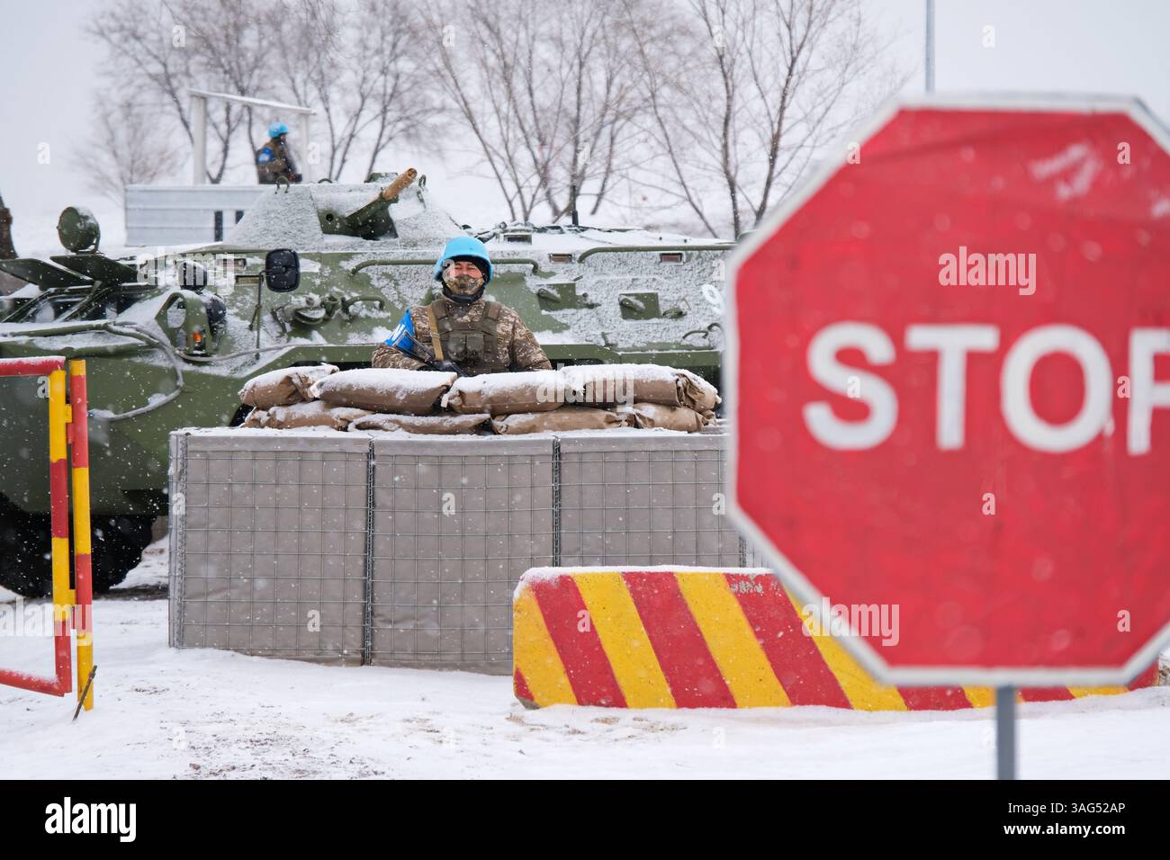 Training and special military exercises of the UN peacekeeping ...