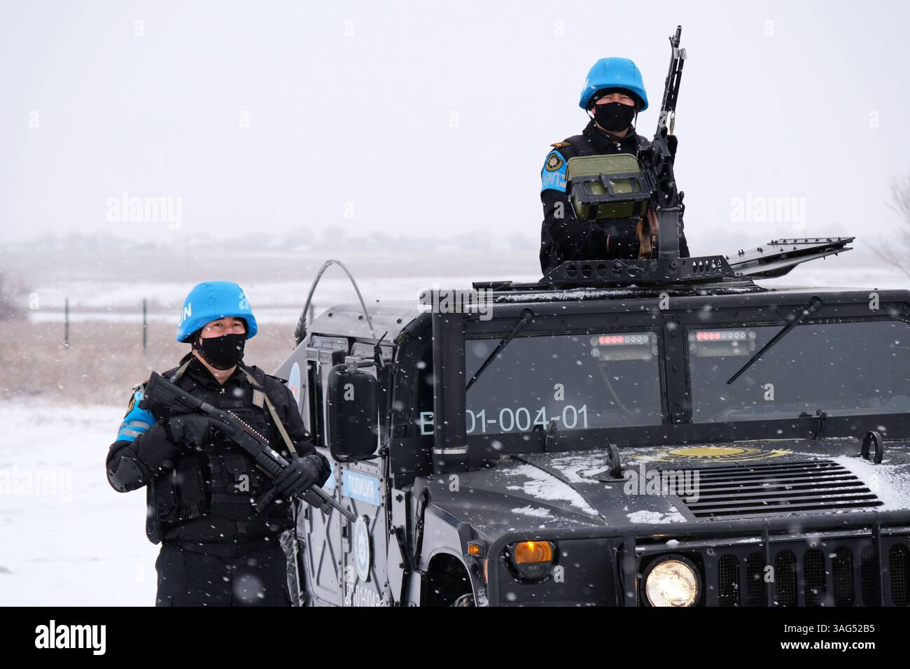 Training and special military exercises of the UN peacekeeping ...
