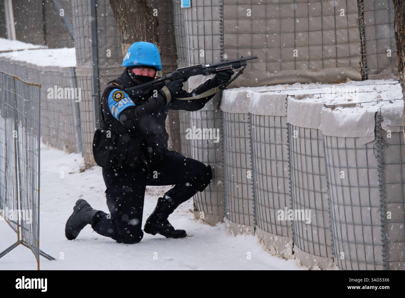 Training and special military exercises of the UN peacekeeping ...