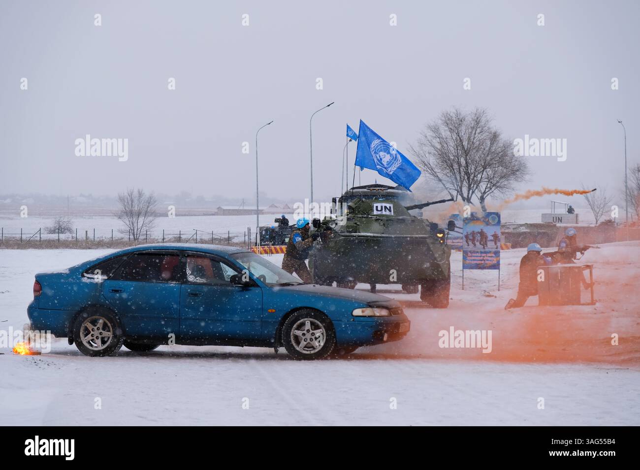 Training and special military exercises of the UN peacekeeping ...