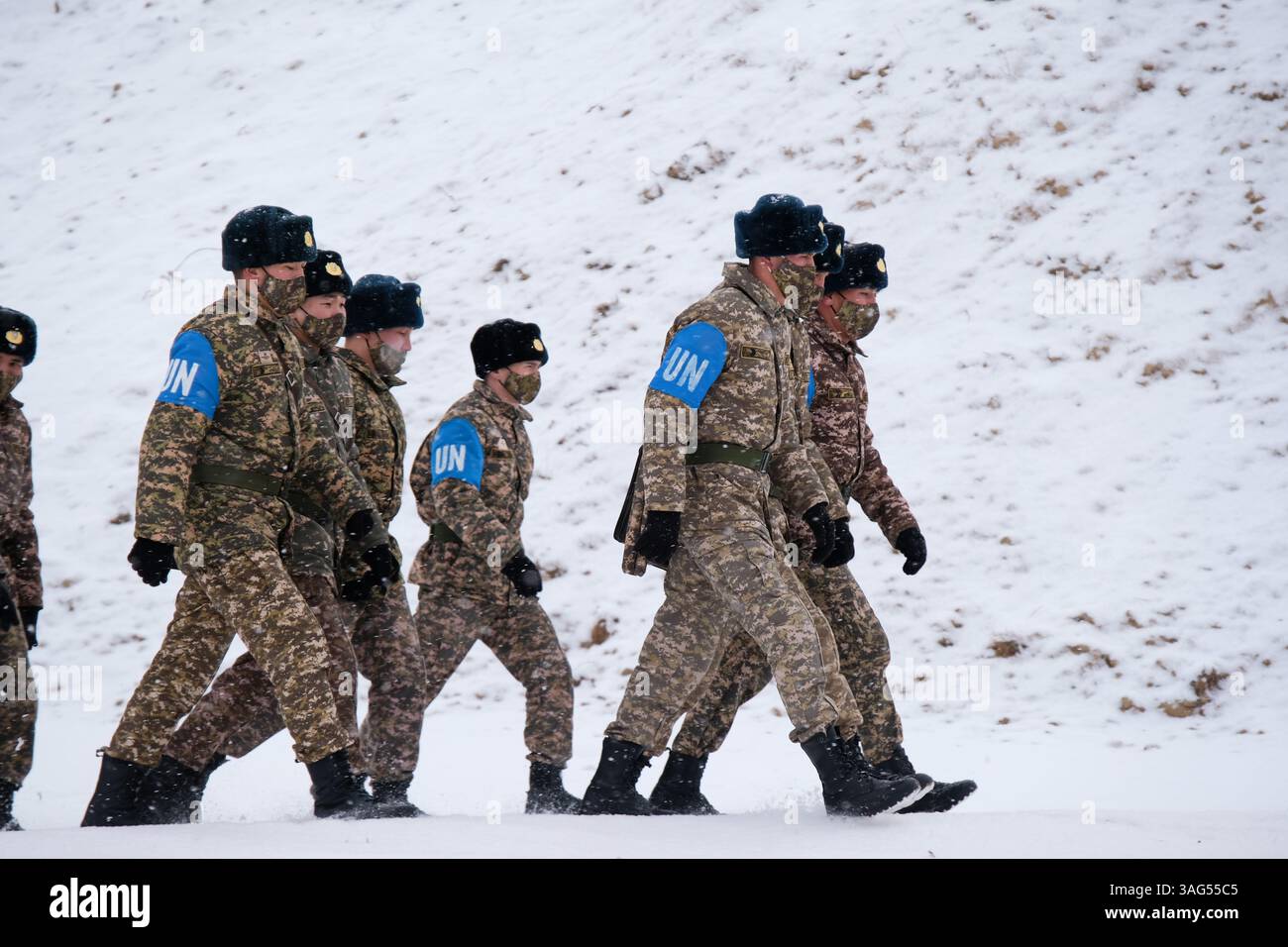 Training and special military exercises of the UN peacekeeping ...