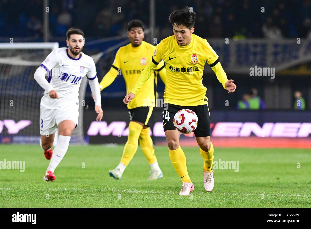 Qingdao West Coast Football Club 2-2 draw Tianjin Jinmen Tiger Football ...