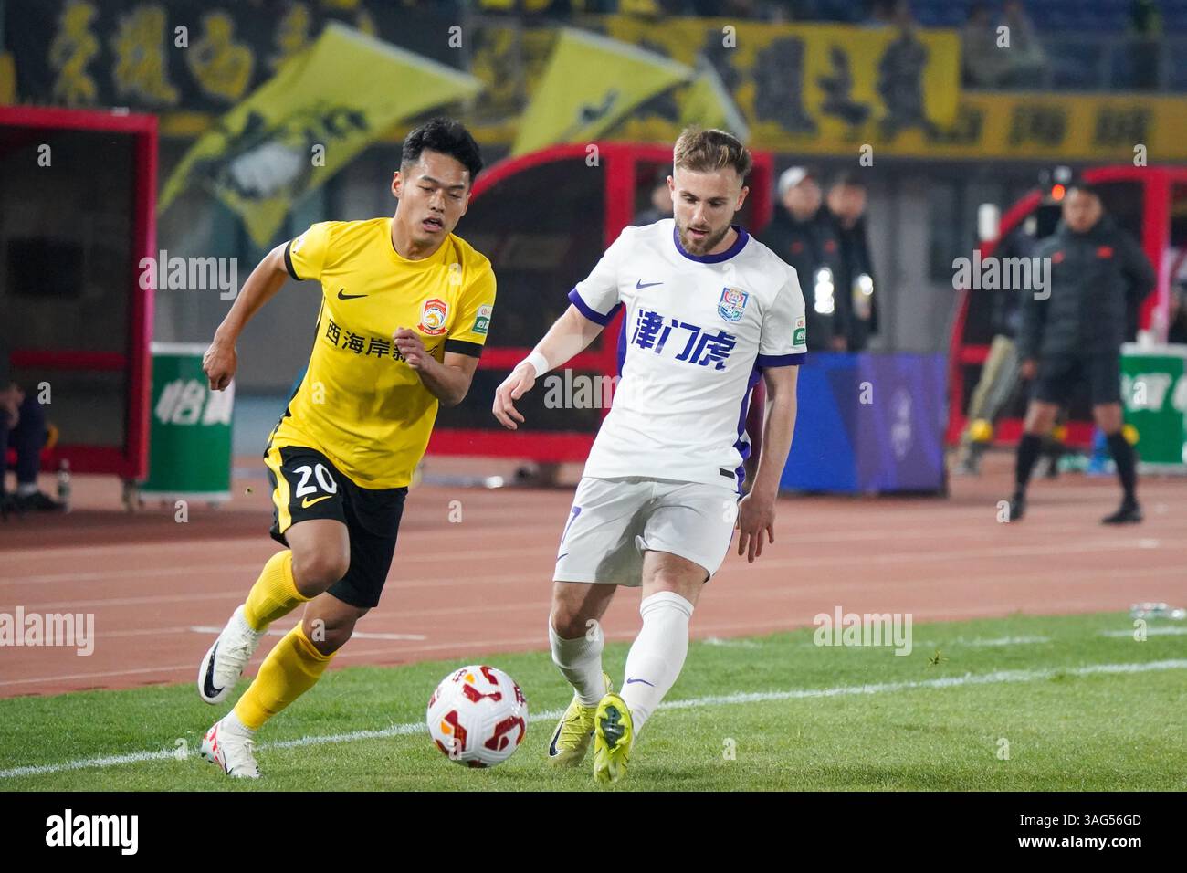 Qingdao West Coast Football Club 2-2 draw Tianjin Jinmen Tiger Football ...