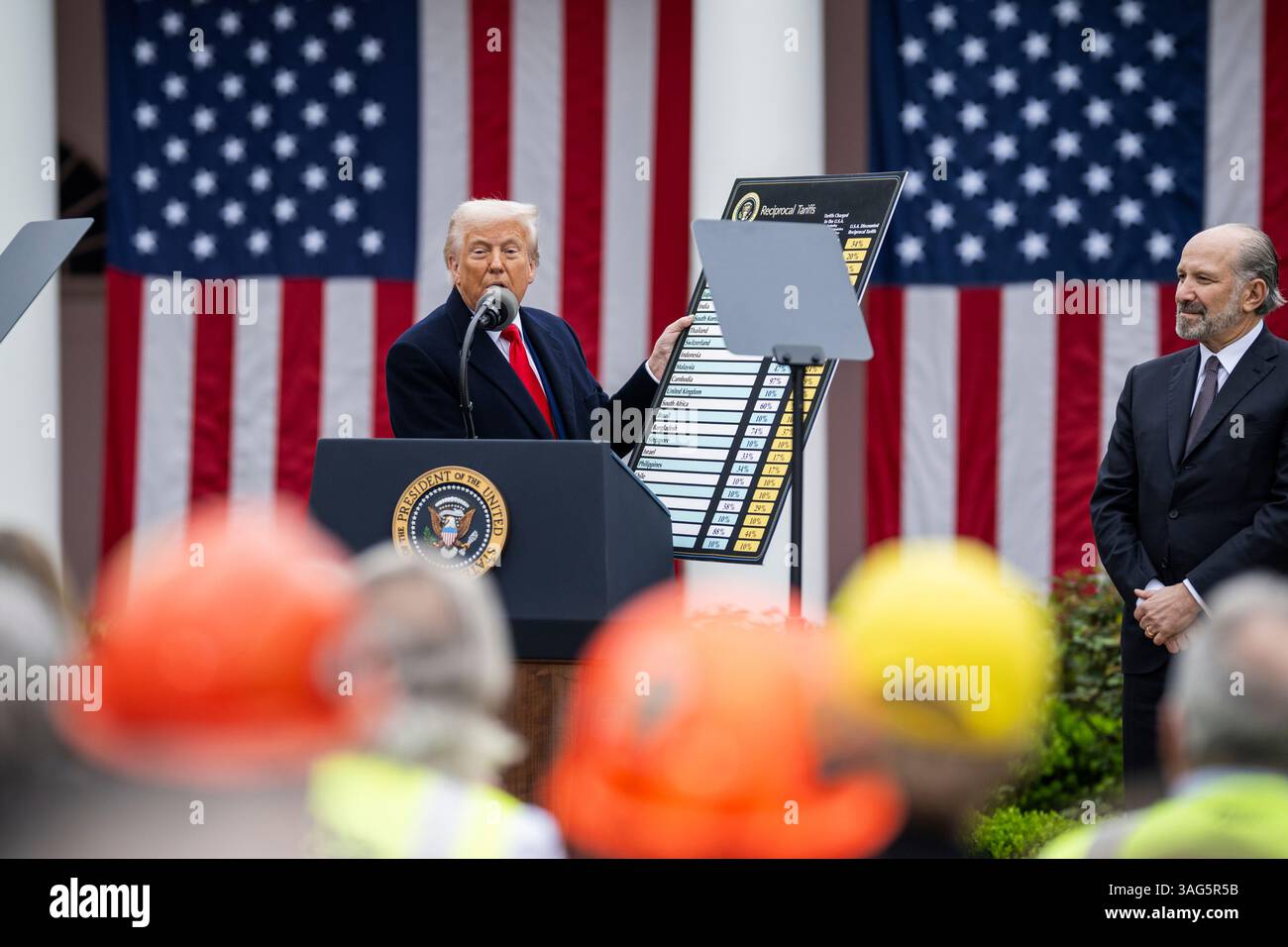 Donald trump tariff board hi-res stock photography and images - Alamy