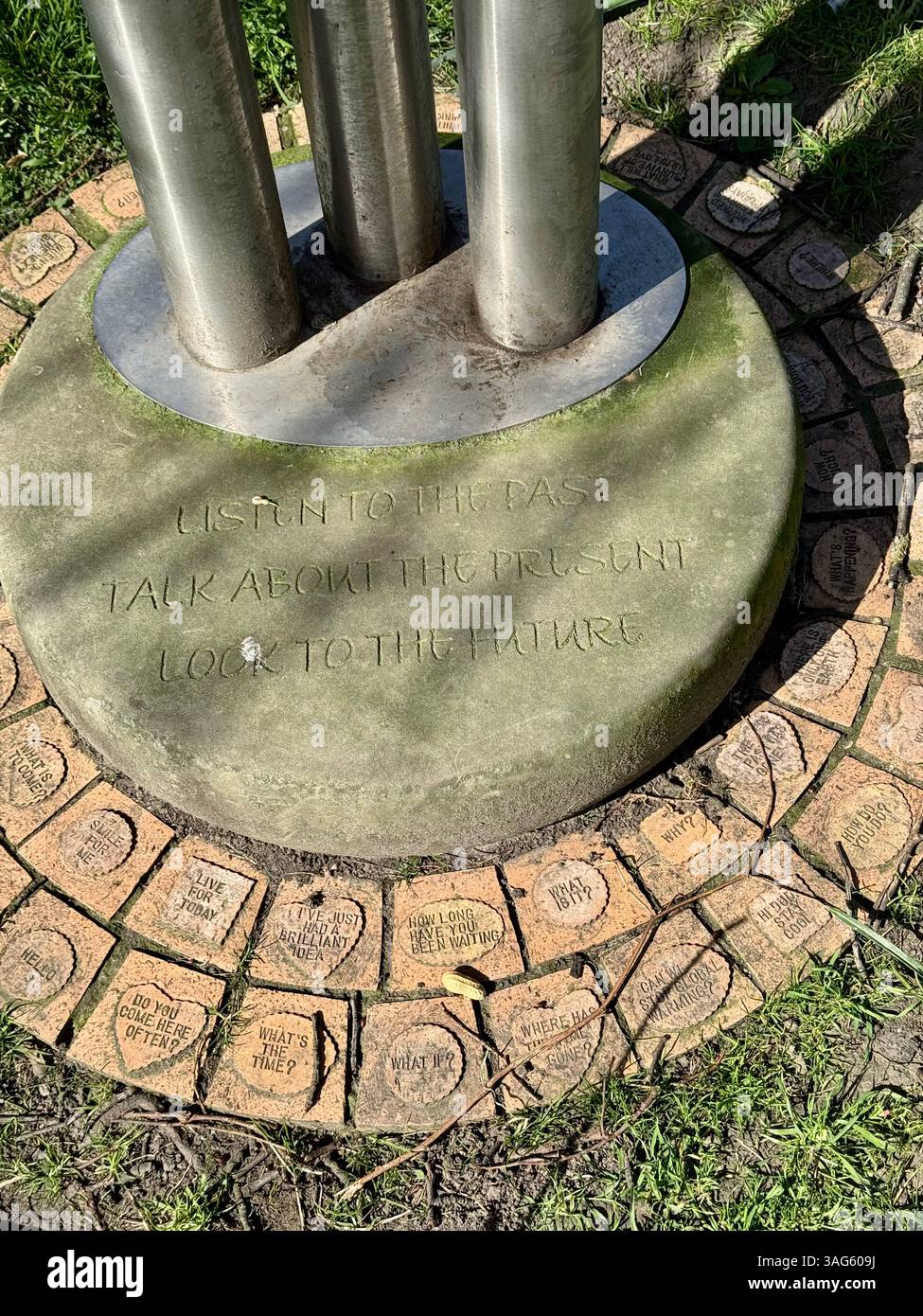 Conversation Piece, a statue by Alisa Magnus on Bishopthorpe Road Stock ...