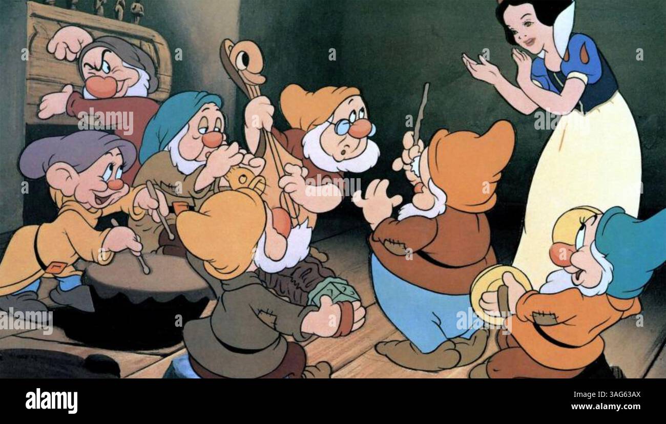SNOW WHITE AND THE SEVEN DWARFS 1937 animated Walt Disney Productions ...
