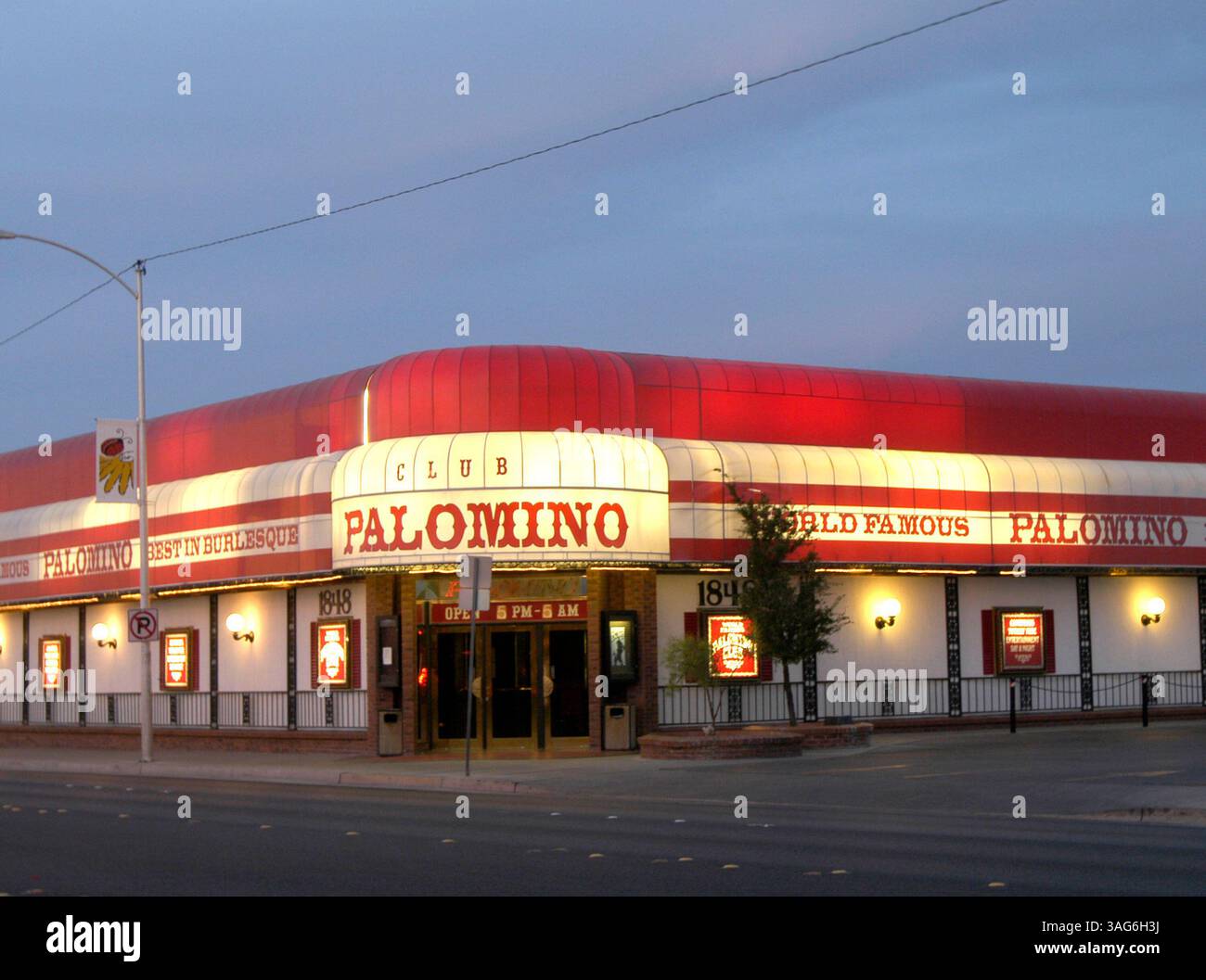Stripper club hi-res stock photography and images - Alamy