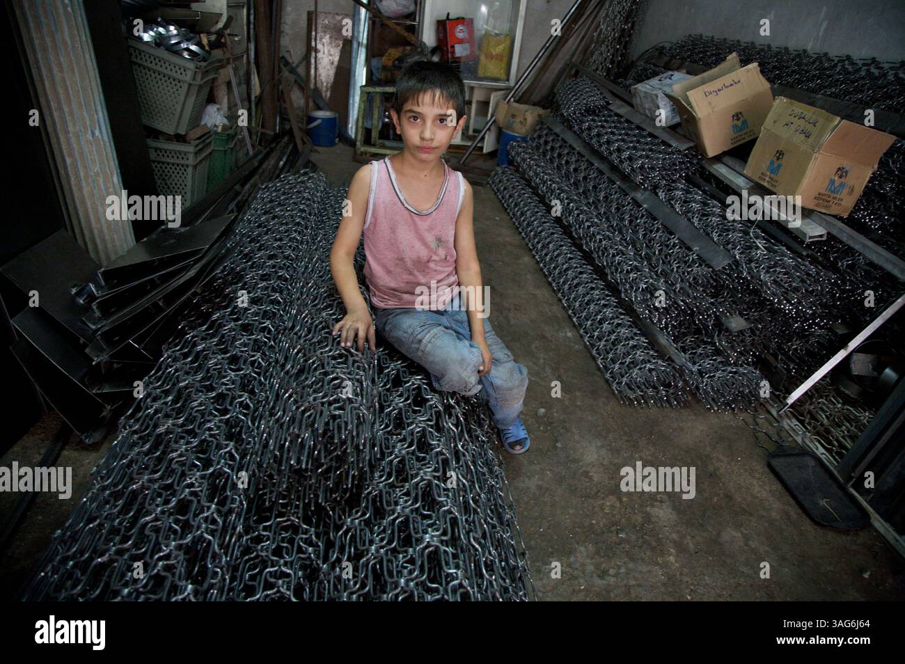 Insecure loads hi-res stock photography and images - Alamy