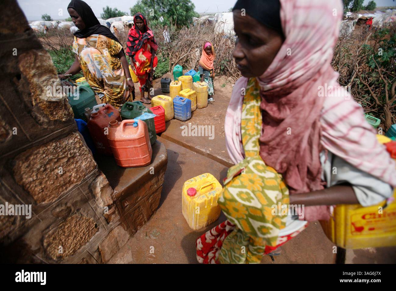 Refugee women sheltered in hi-res stock photography and images - Alamy