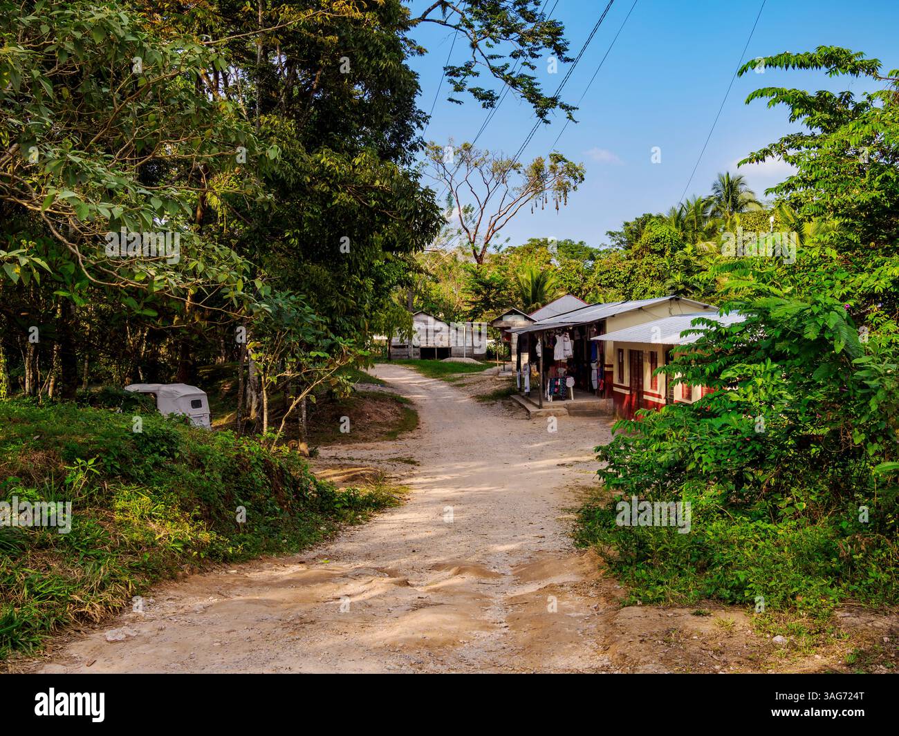 Arroyo agua azul hi-res stock photography and images - Alamy