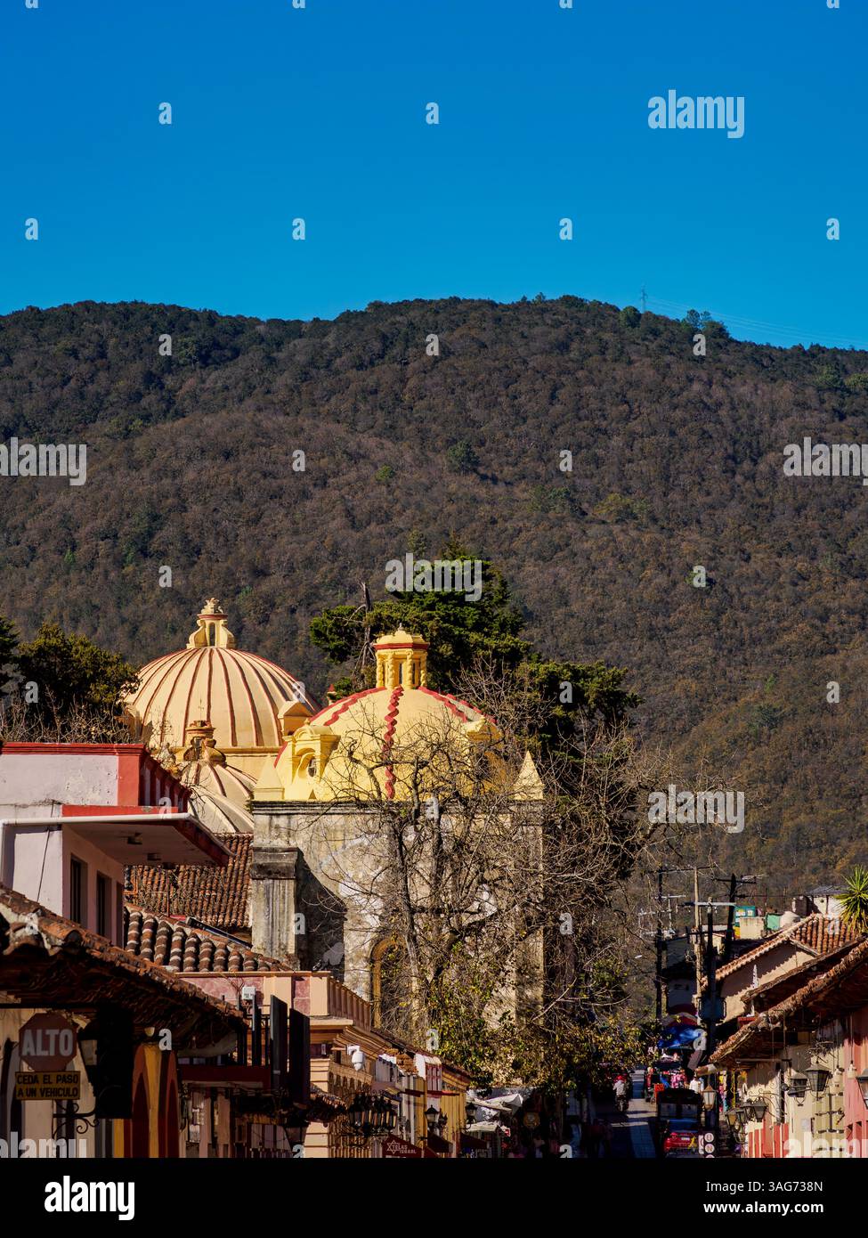 View towards the Nuestra Senora de la Caridad and Santo Domingo de ...