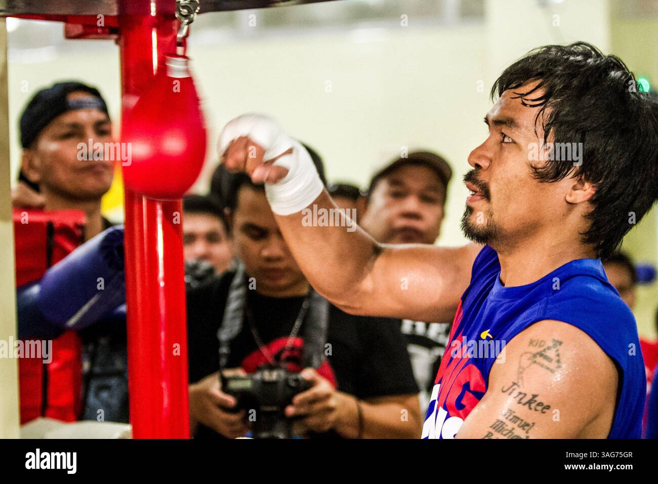 April 17, 2012 - Manila, Philippines - World Boxing Champion and ...
