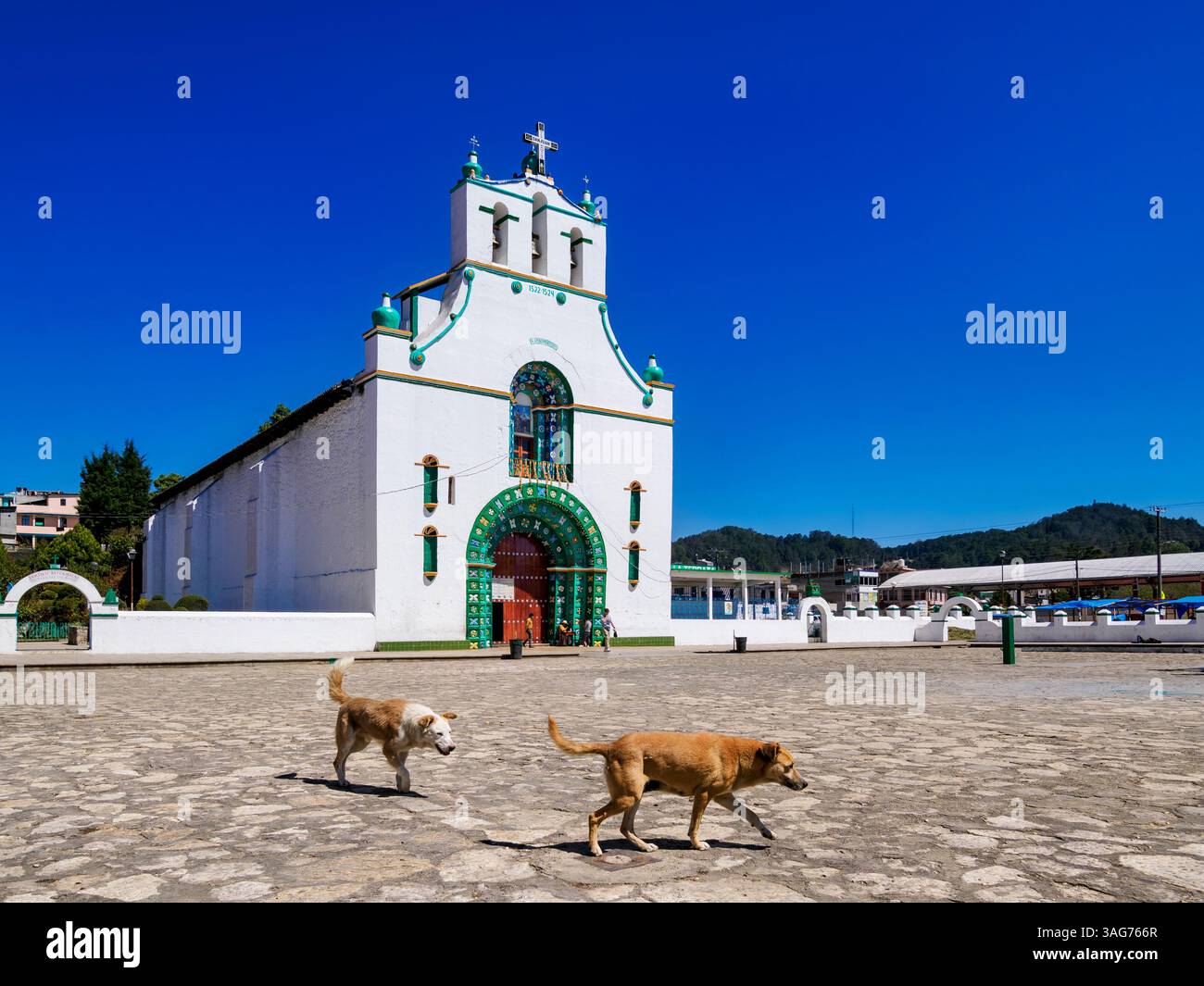 San Juan Church, Plaza de la Paz, San Juan Chamula, Chiapas State ...