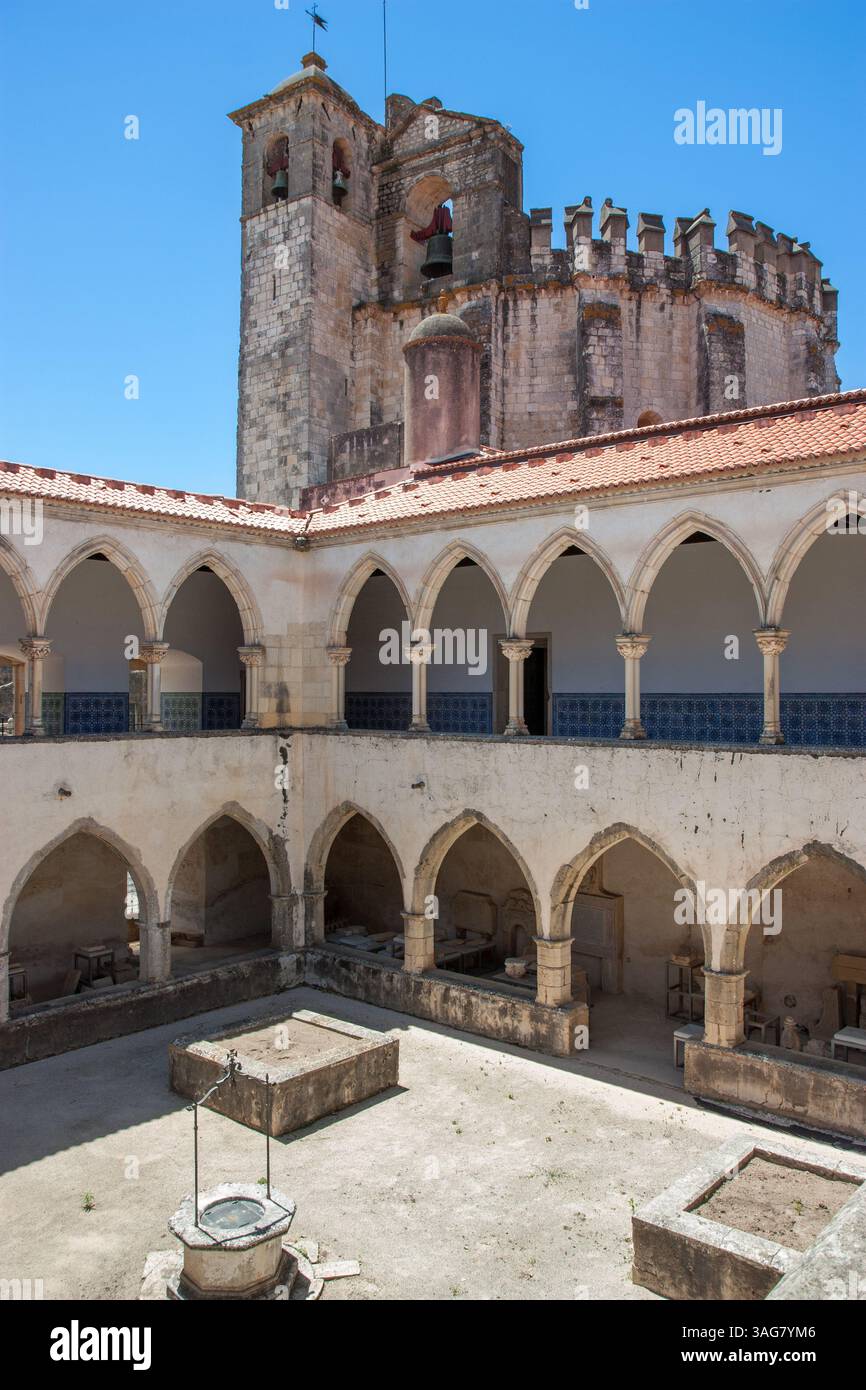 Courtyard at Convent of the Order of Christ with a well in the middle ...
