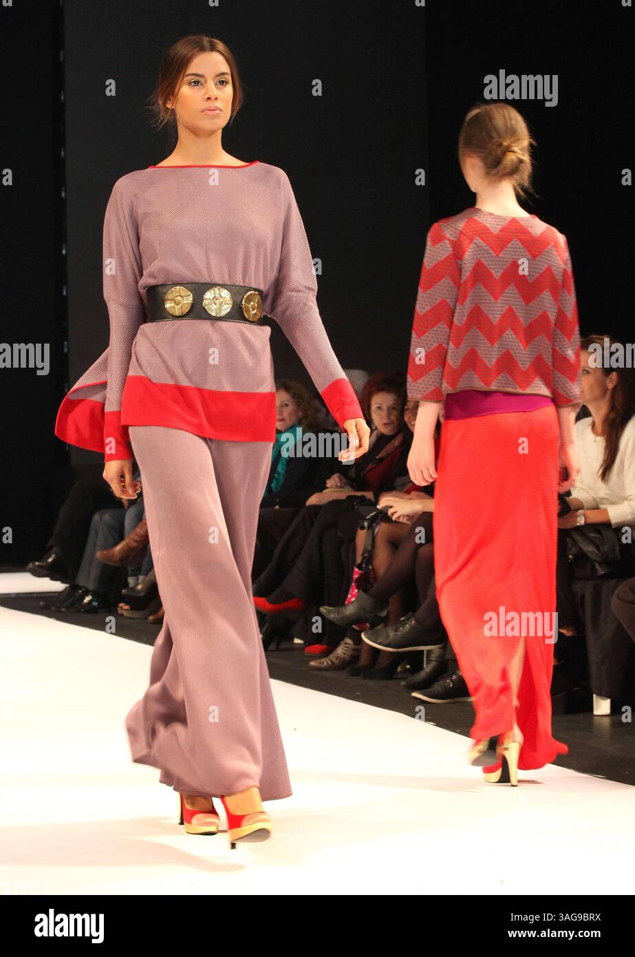 Gda circle hi-res stock photography and images - Alamy