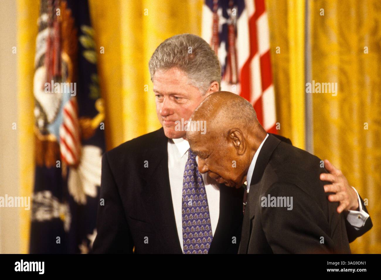 May 16, 1997 - Washington, Dc, DC, USA - President Bill Clinton assists ...