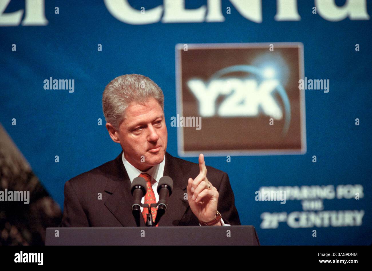 Bill clinton y2k bug hi-res stock photography and images - Alamy