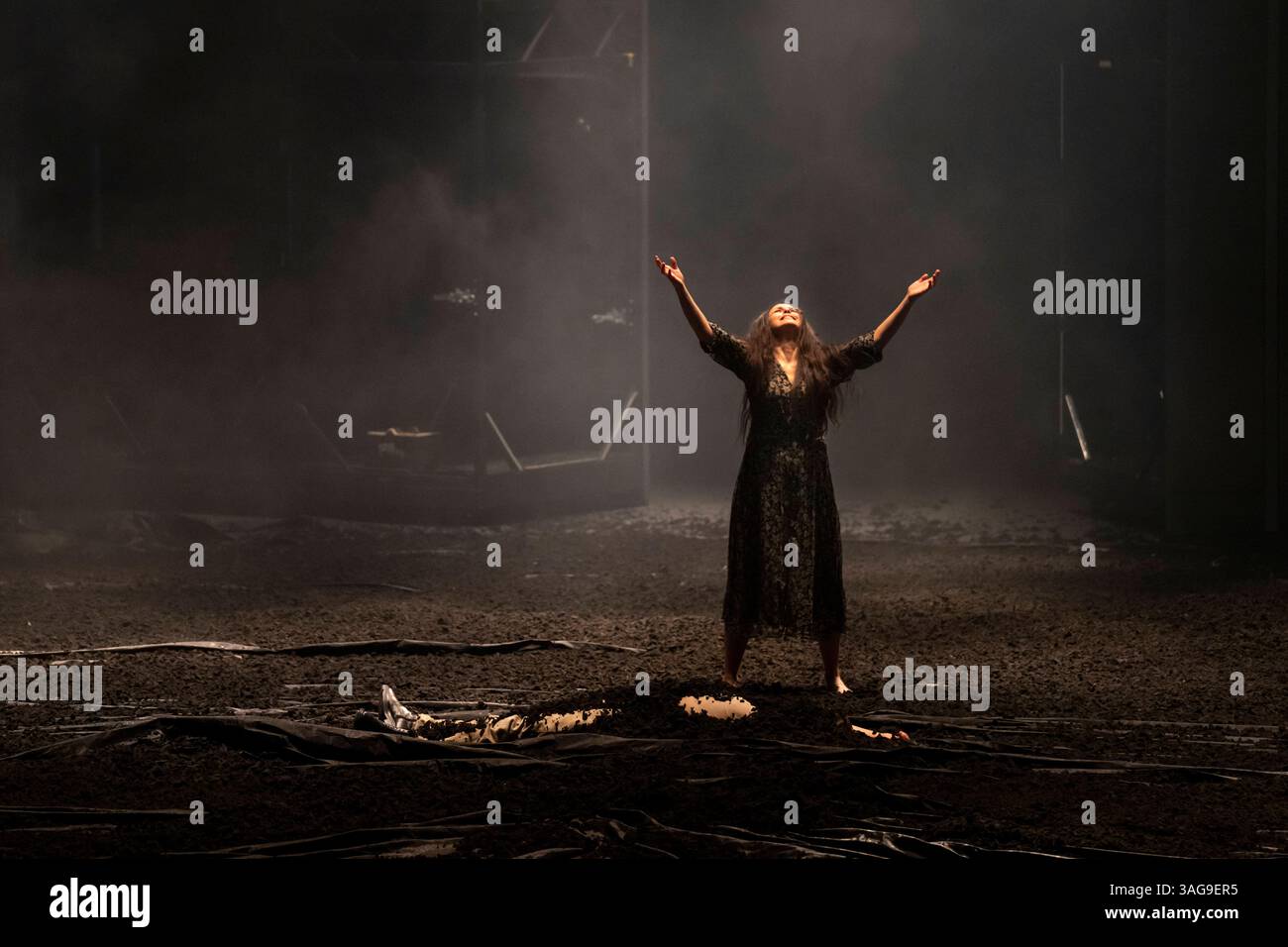 SALZBURGER OSTERFESTSPIELE - Nadezhda KARYAZINA als Marfa und Thomas ...