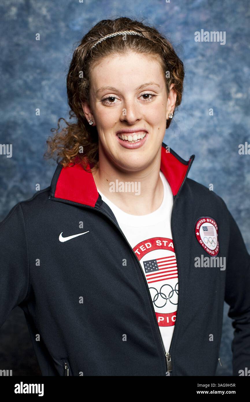 Swimmer allison schmidt hi-res stock photography and images - Alamy