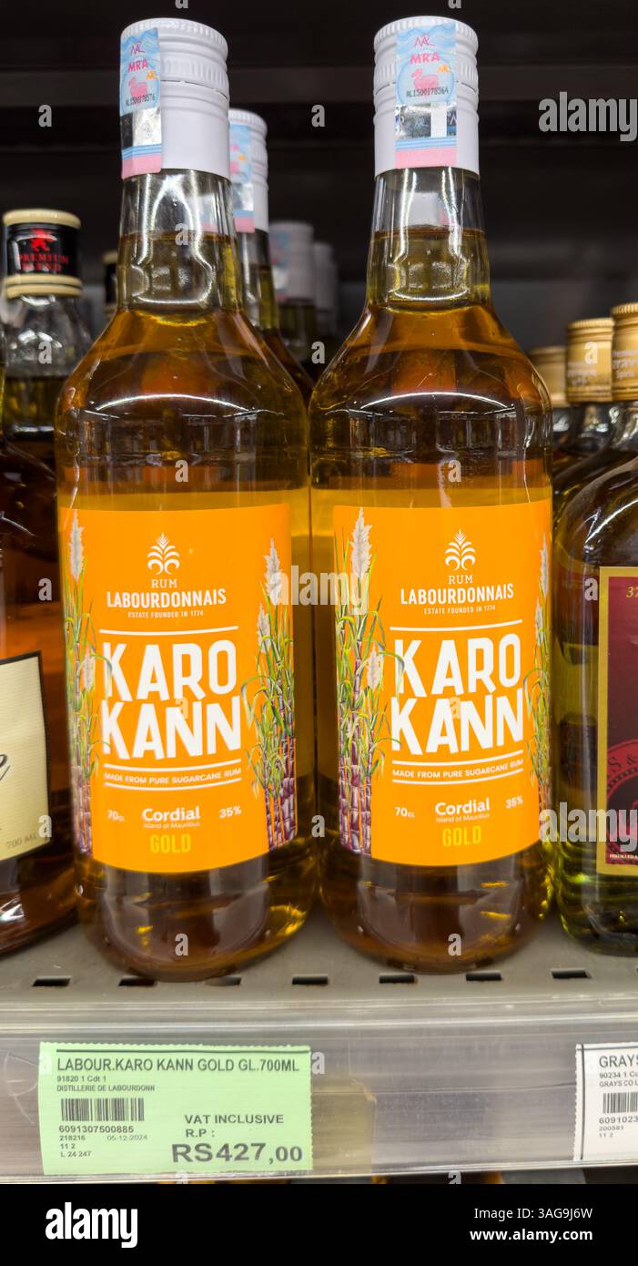 Karo kann gold hi-res stock photography and images - Alamy