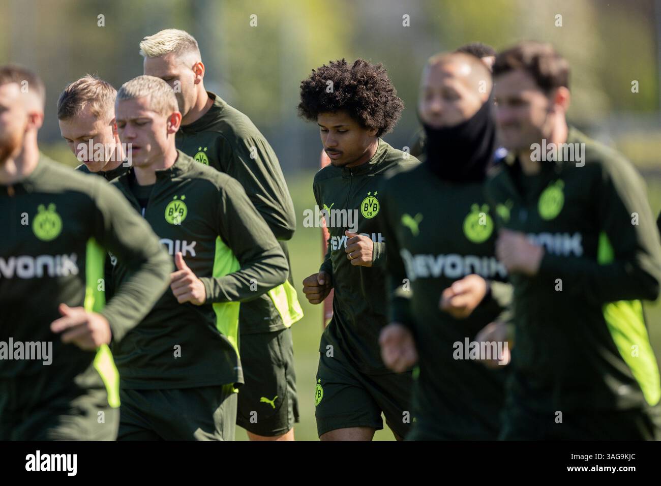 Dortmund, Deutschland. 08th Apr, 2025. 08.04.2025, Abschlusstraining zum UEFA Champions League ...