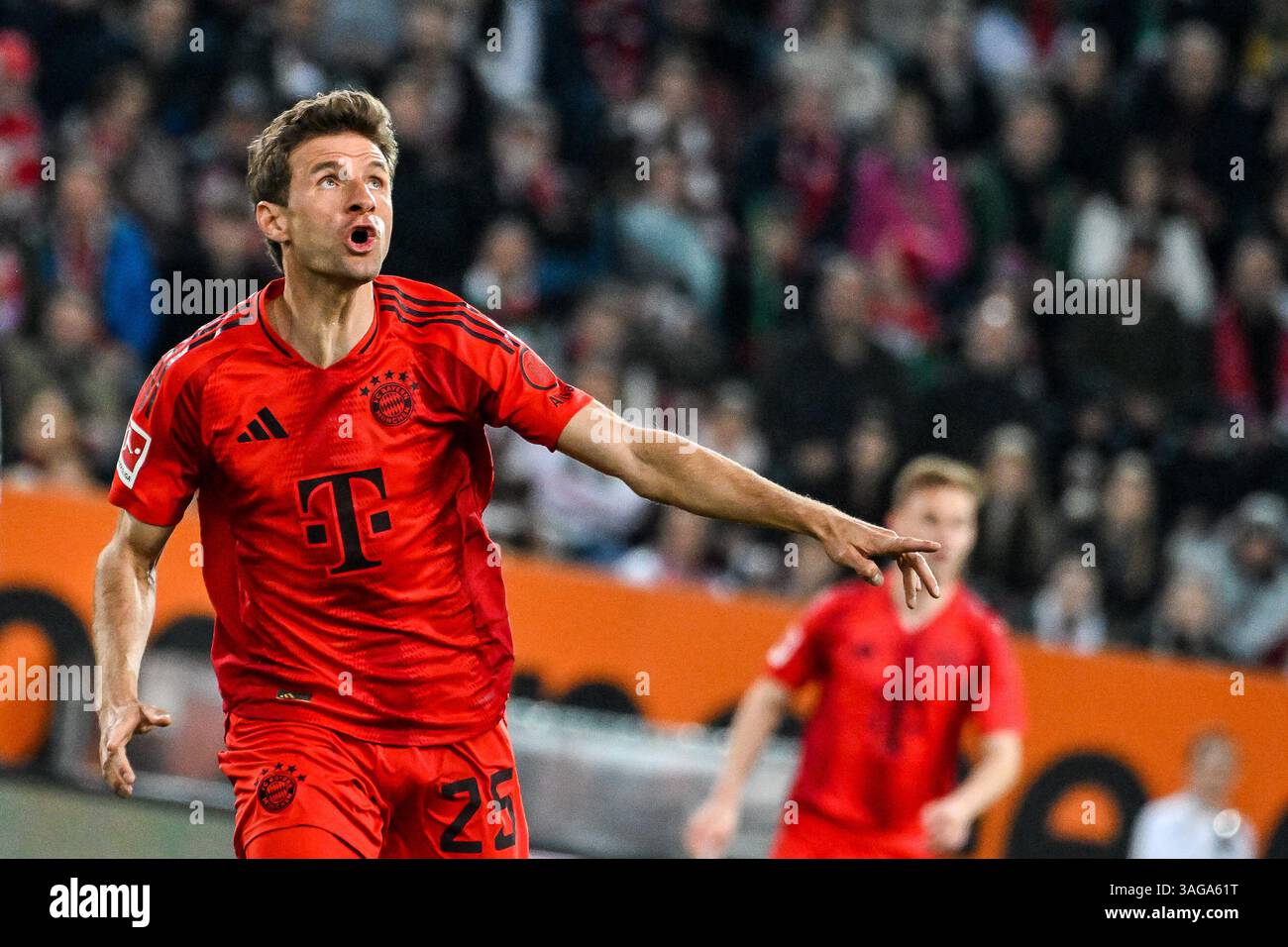 04.04.2025, WWK-Arena, Augsburg, GER, 1. FBL, FC Augsburg vs FC Bayern ...