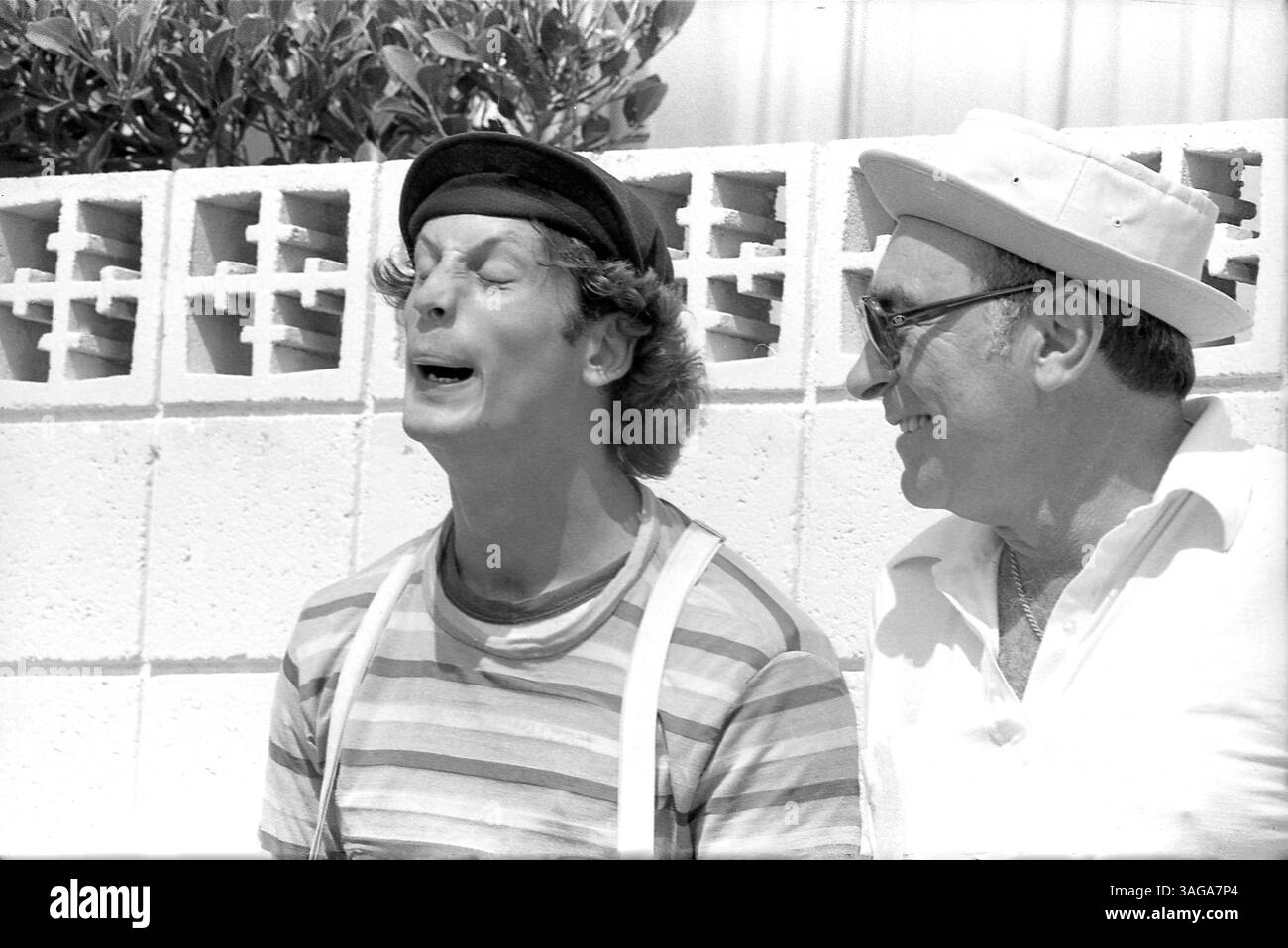 Comedian Peter Pitofsky performing at Venice Beach, CA, USA, 1984 Stock ...