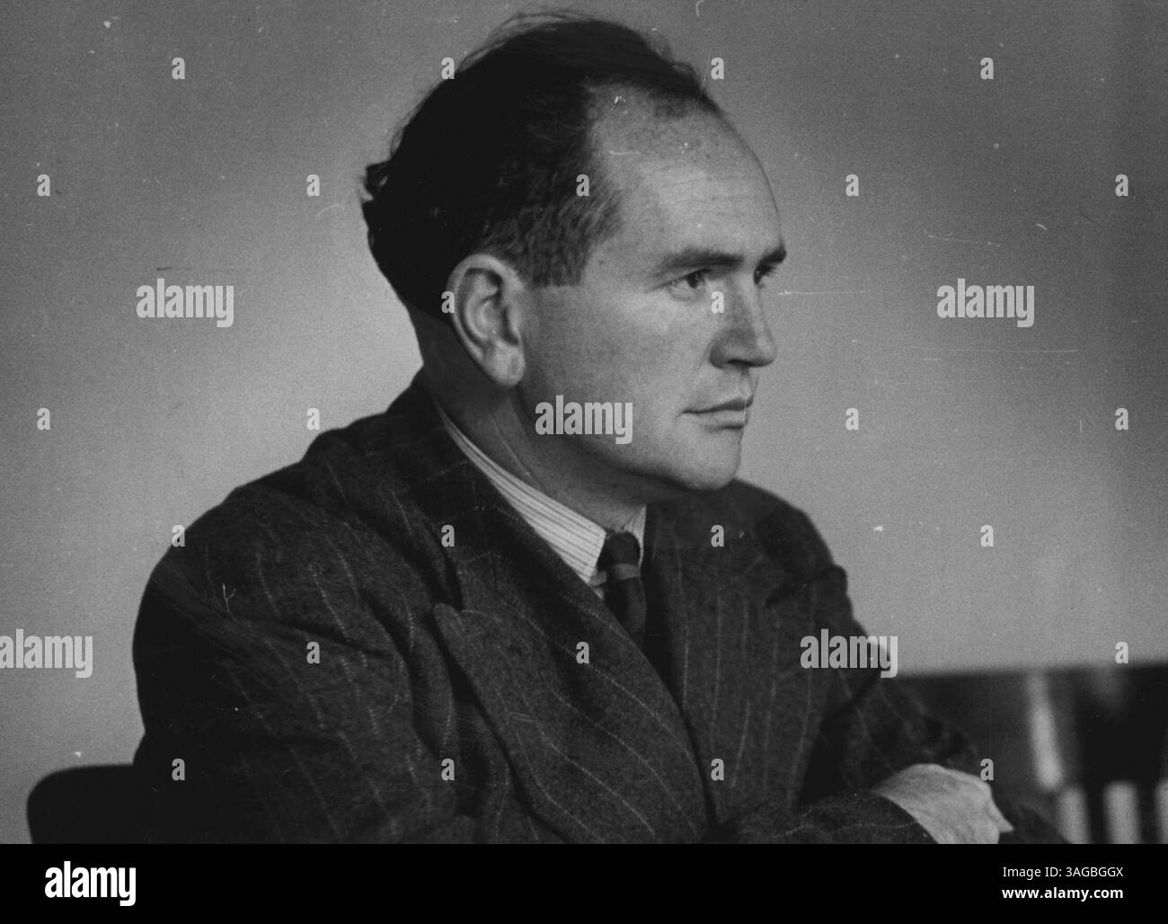 Soviet Party newspaper Pravda has published an aricle by Dr. E. H.S ...