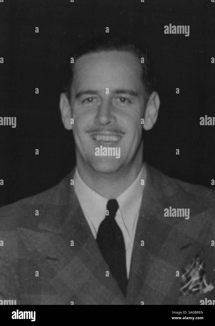 Group Capt C. Caldwell - Aviation. December 18, 1941 Stock Photo - Alamy