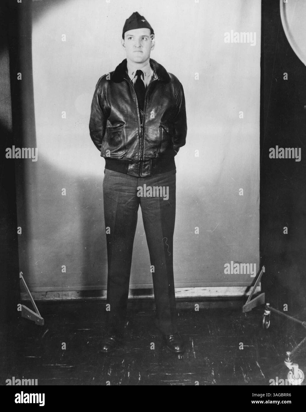 Ronne--Harry Darlington (Lt., U.S.N.R.) chief pilot. July 04, 1947 ...