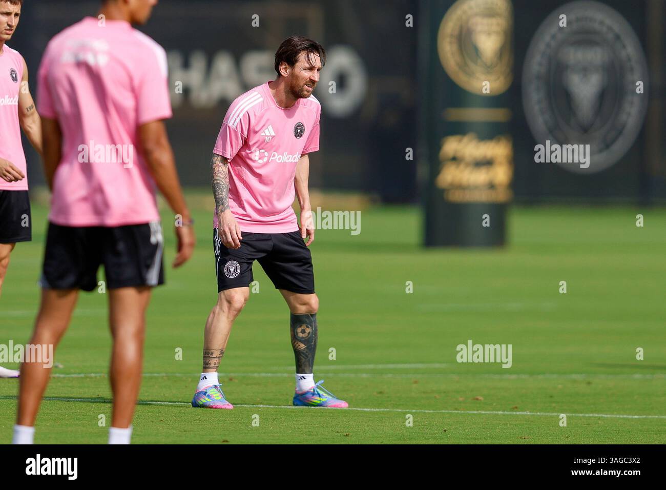FORT LAUDERDALE, FL - APRIL 08: Lionel Messi (10) of Inter Miami CF ...