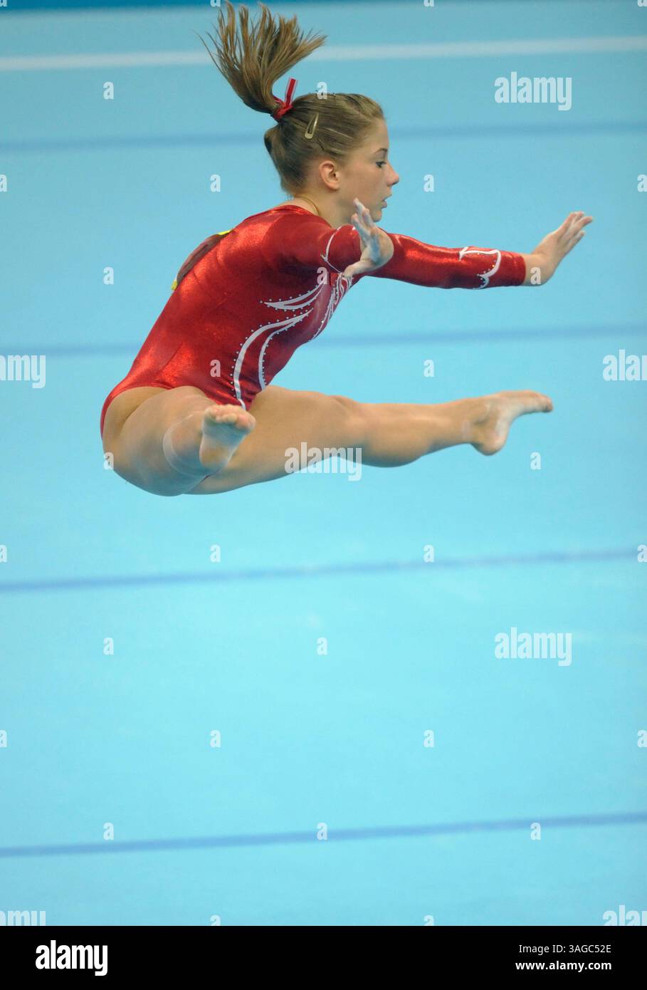 Aug. 12, 2008 - Beijing, China - SHAWN JOHNSON (USA) performs her ...