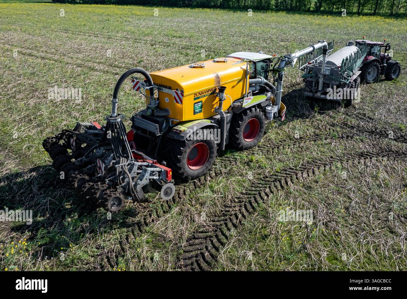 Gülle Selbstfahrer Zunhammer ZUNI-X-TRAC 1600 Aufbau auf Claas Xerion ...