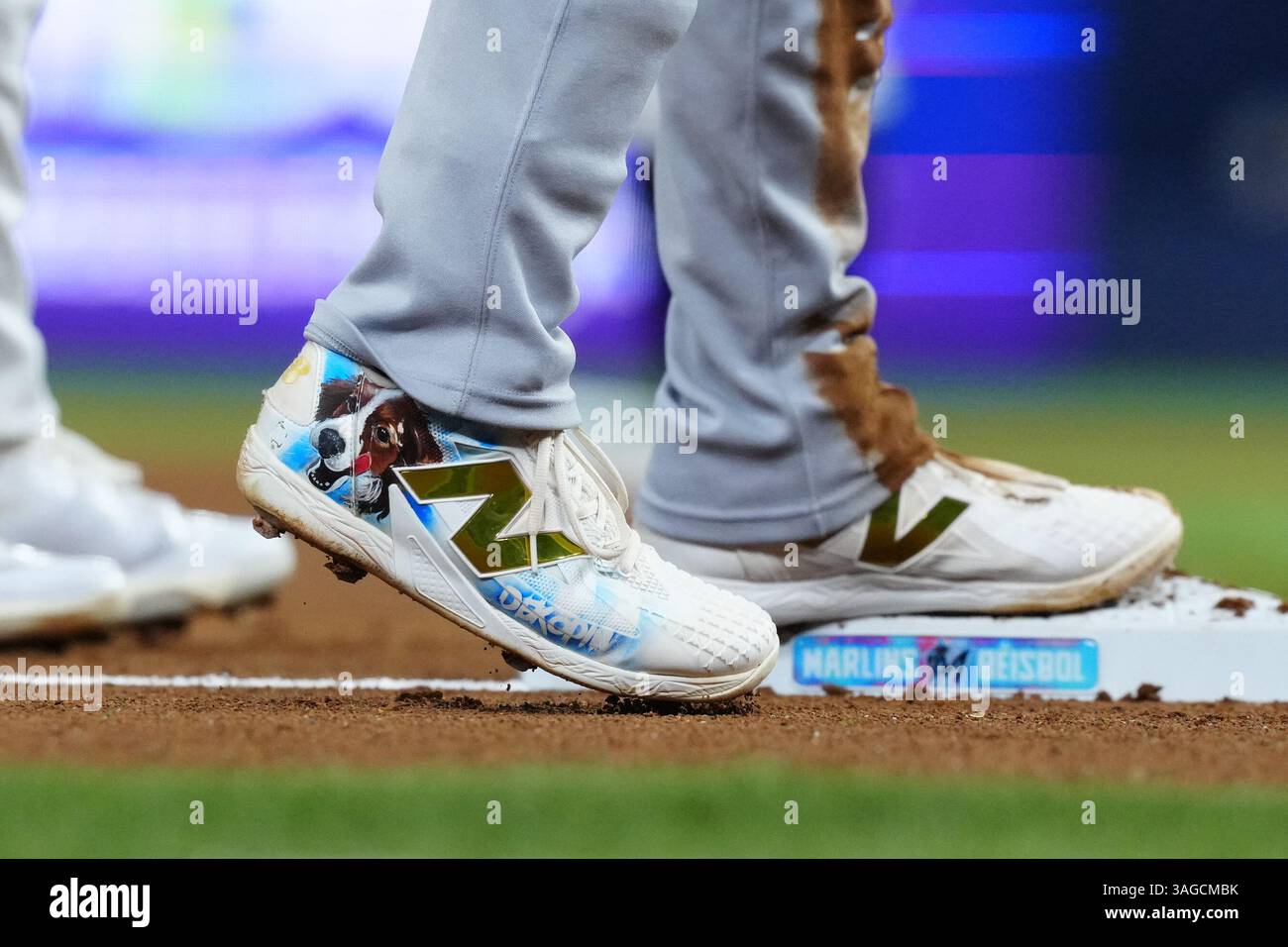 Shohei ohtani dodgers miami marlins hi-res stock photography and images ...