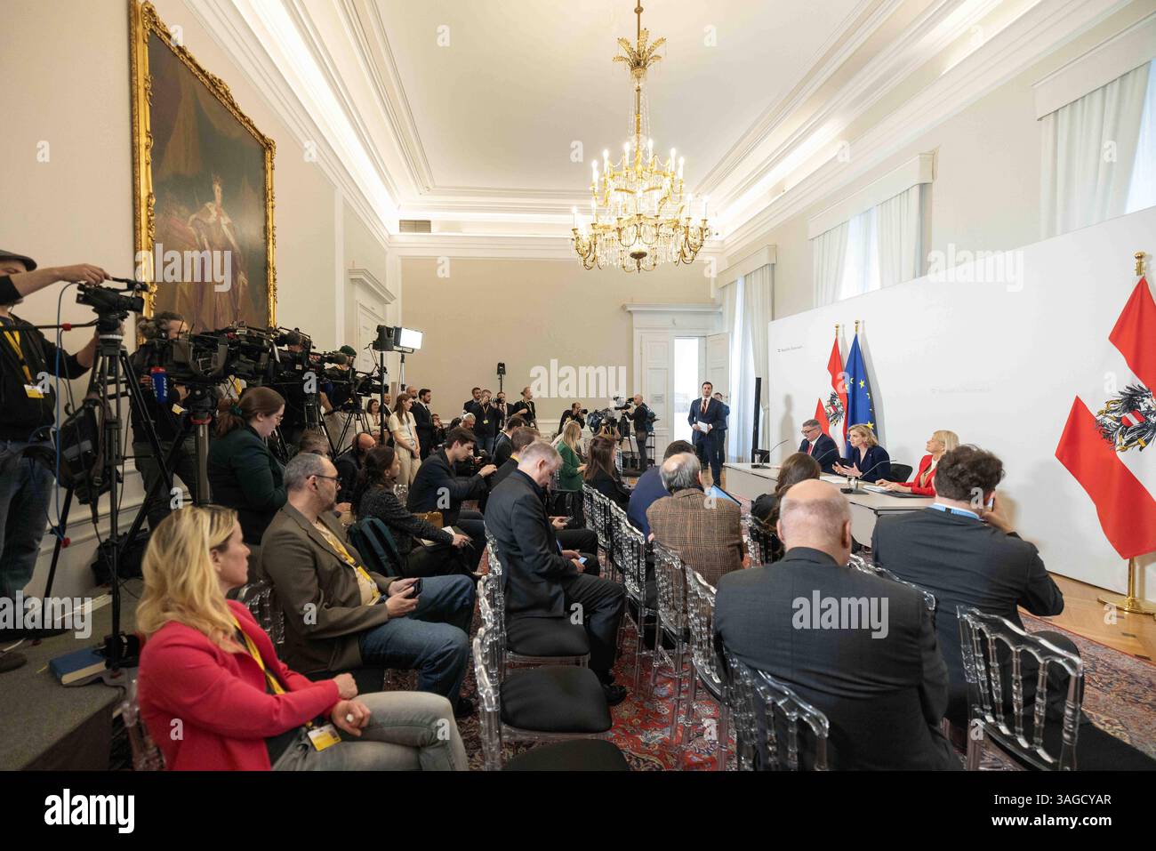 20250408 Pressebriefing zur Regierungsklausur WIEN, OESTERREICH - APRIL ...