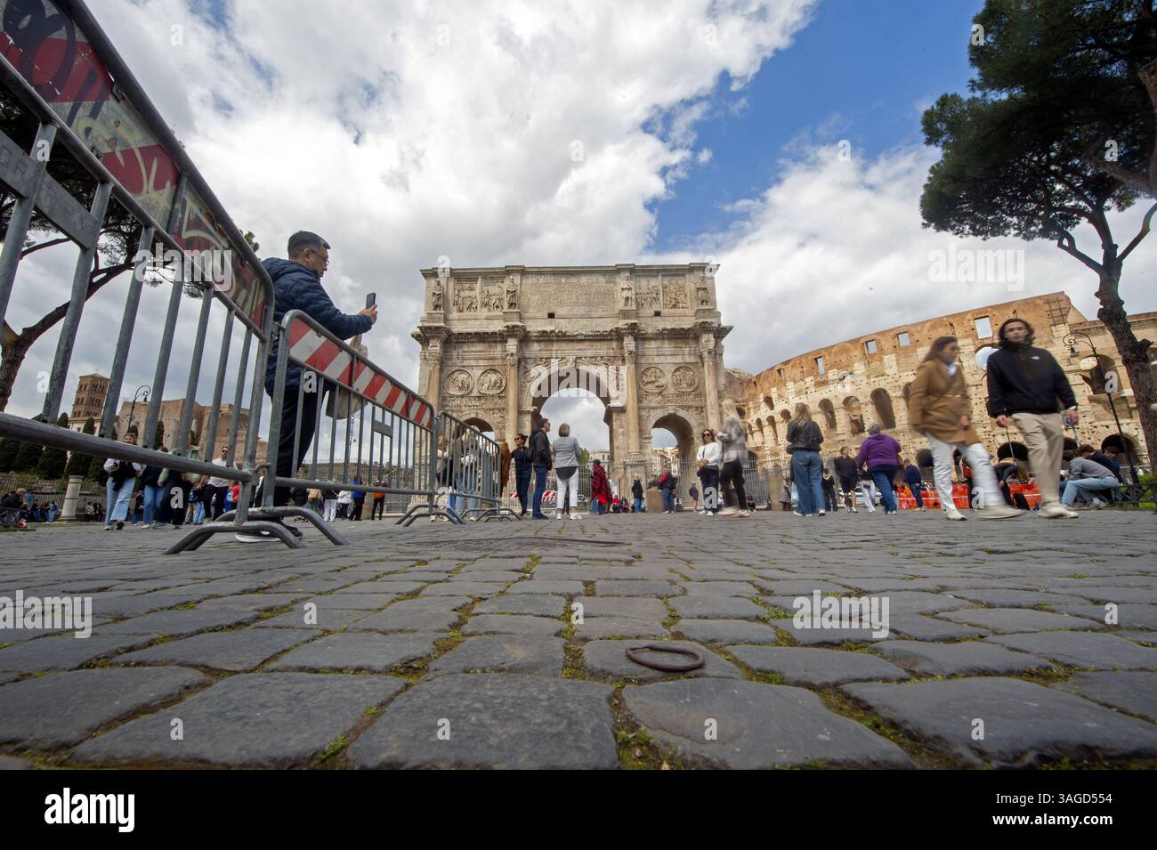 Rome, Italy. 08th Apr, 2025. **NO LIBRI** Italy, Rome, Vatican 2025/4/8 ...